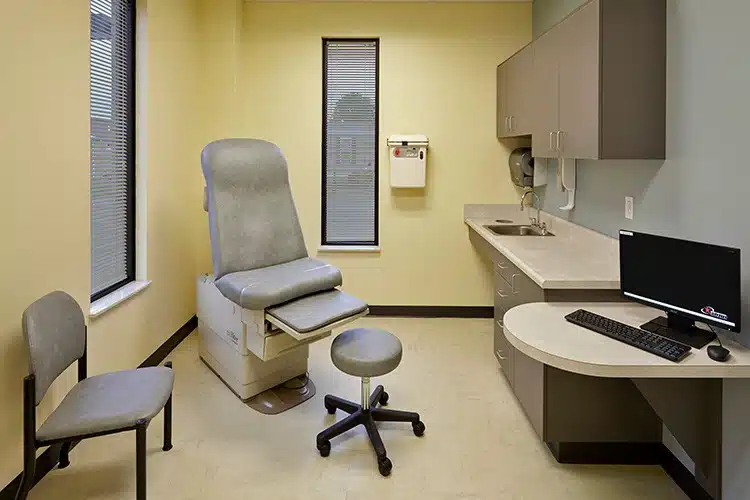 Hux Cancer Center - Garmong