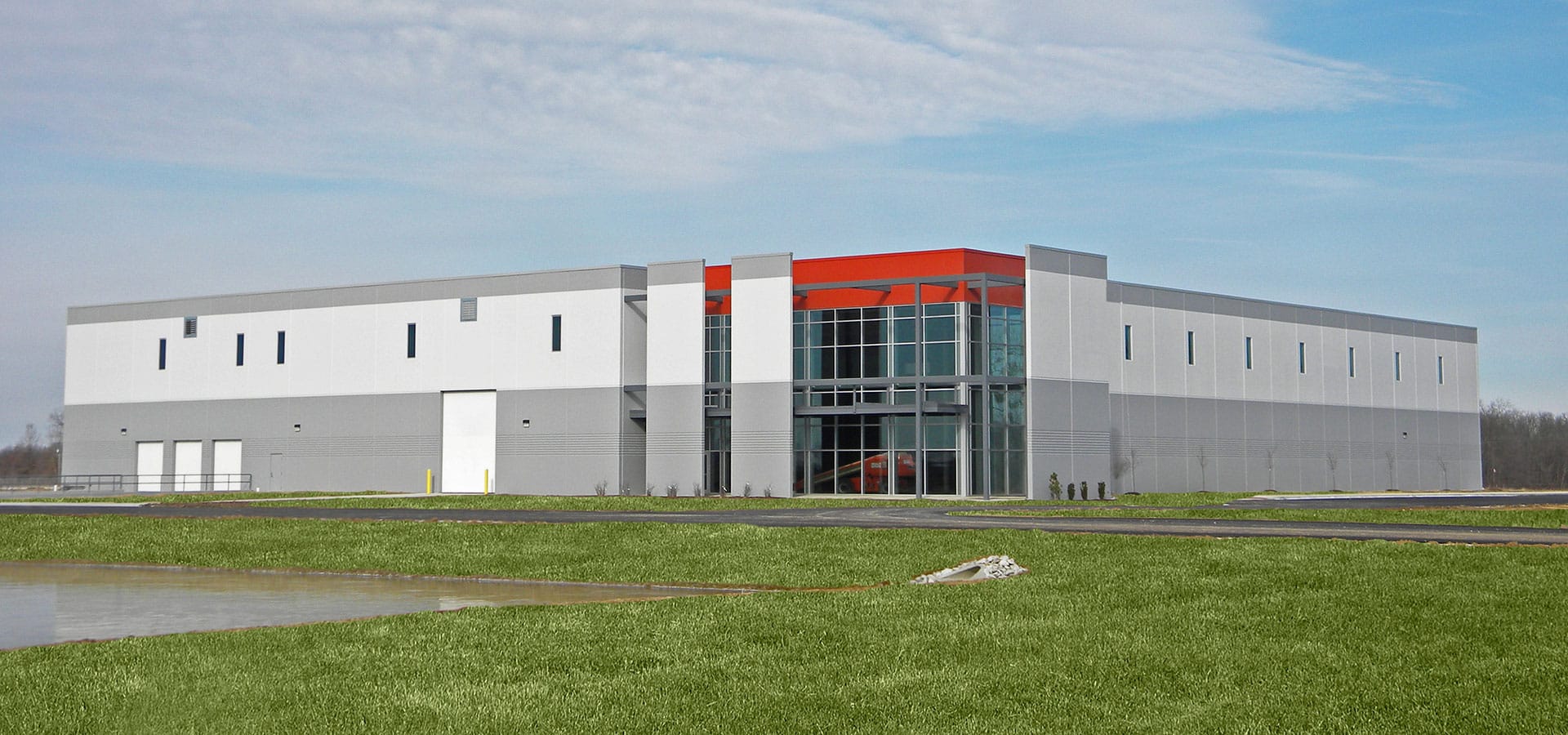 Vermillion Rise Mega Park Shell Building - Garmong